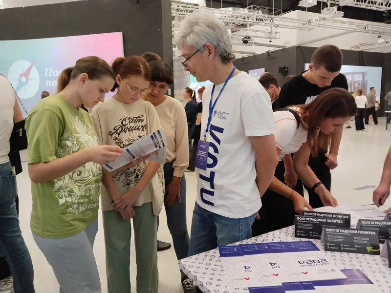 VSTU was presented at the educational exhibition “Admissions Navigator”